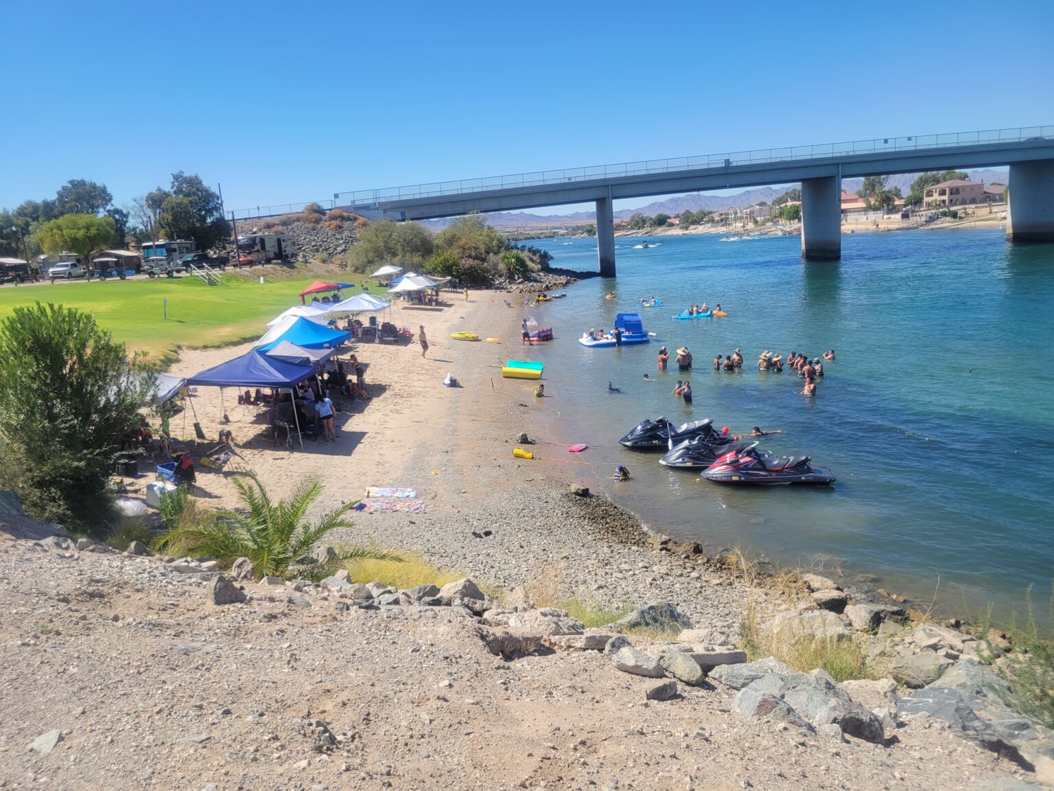 RV & Campground – RV Park and RV Resort: Needles Marina Resort