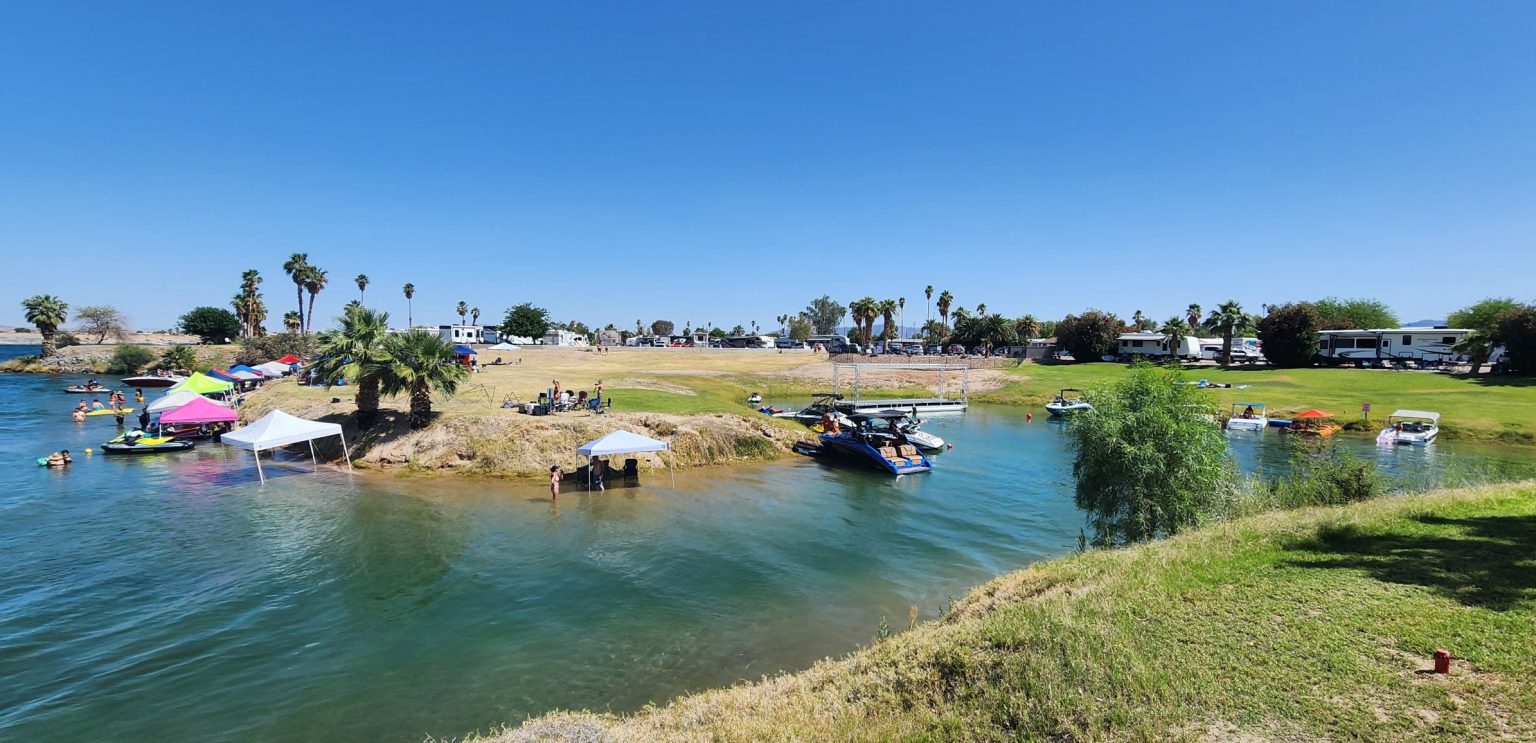 RV & Campground – RV Park and RV Resort: Needles Marina Resort